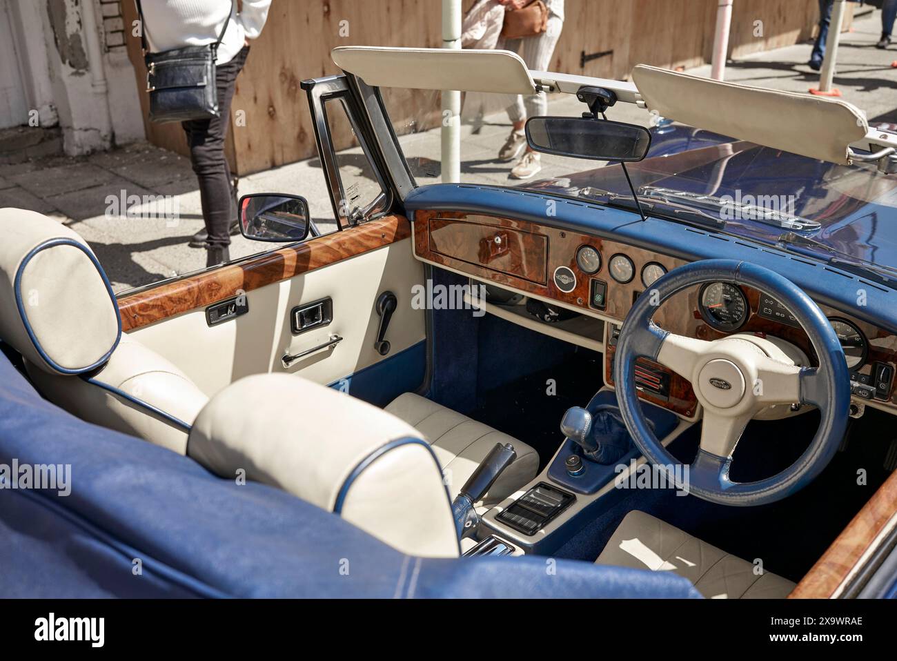 Panther Kallista interior. British 2 seater convertible sports car 1989 ...
