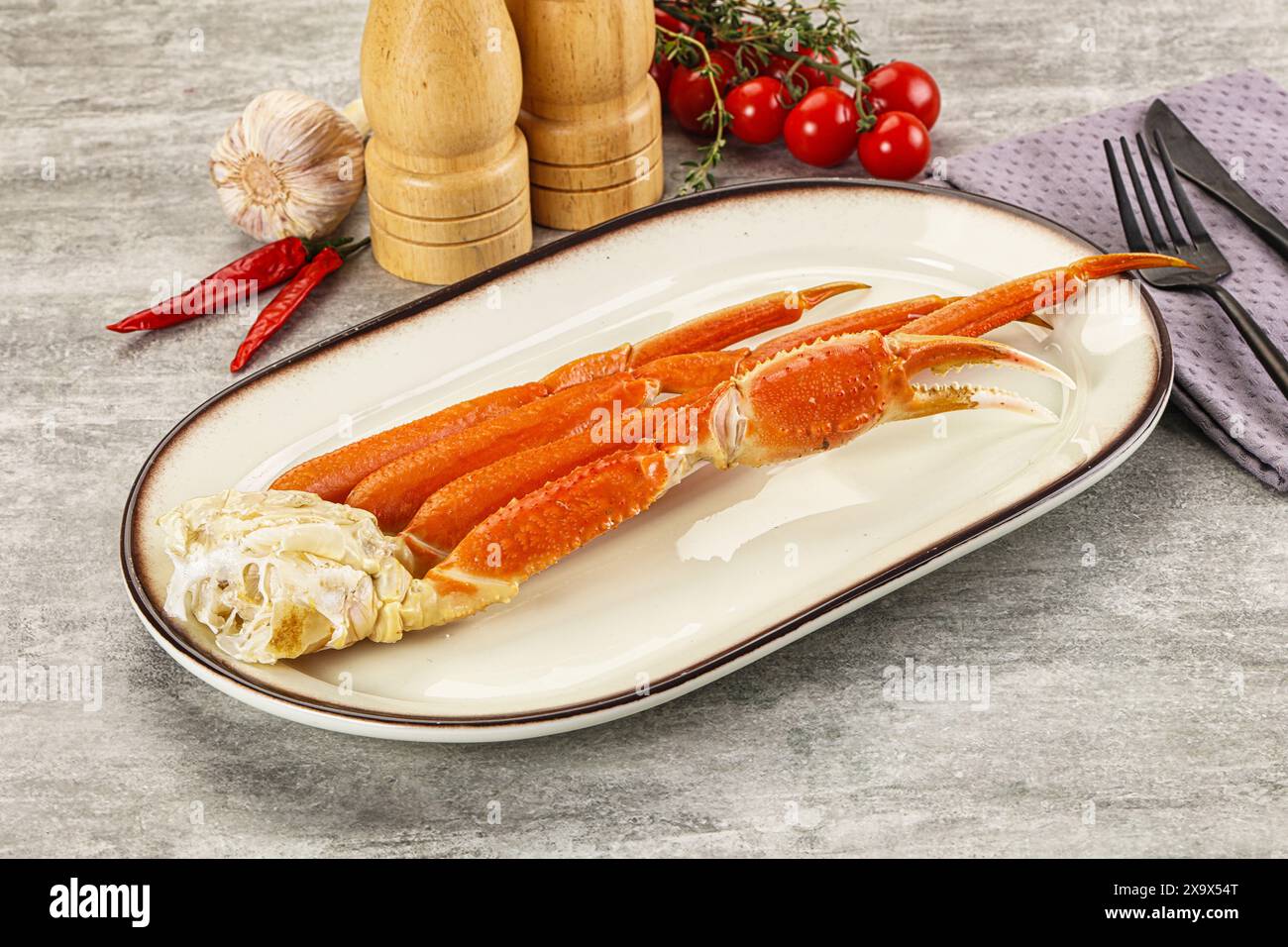 Delicous luxury boiled crab claw legs Stock Photo - Alamy