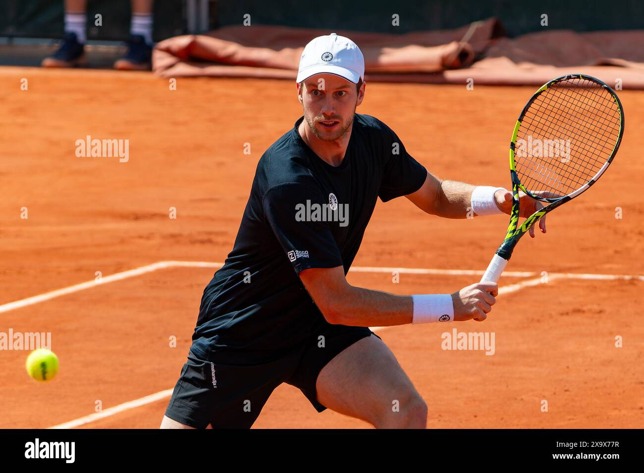 PARIS, FRANCE - JUNE 3: Botic van de Zandschulp of the Netherlands ...