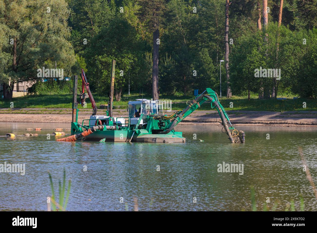 Overwater equipment hi-res stock photography and images - Alamy