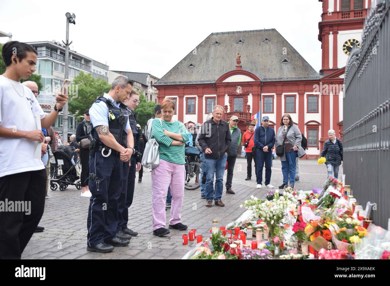 Mannheim, Germany. 03rd June, 2024. Numerous people, including police ...