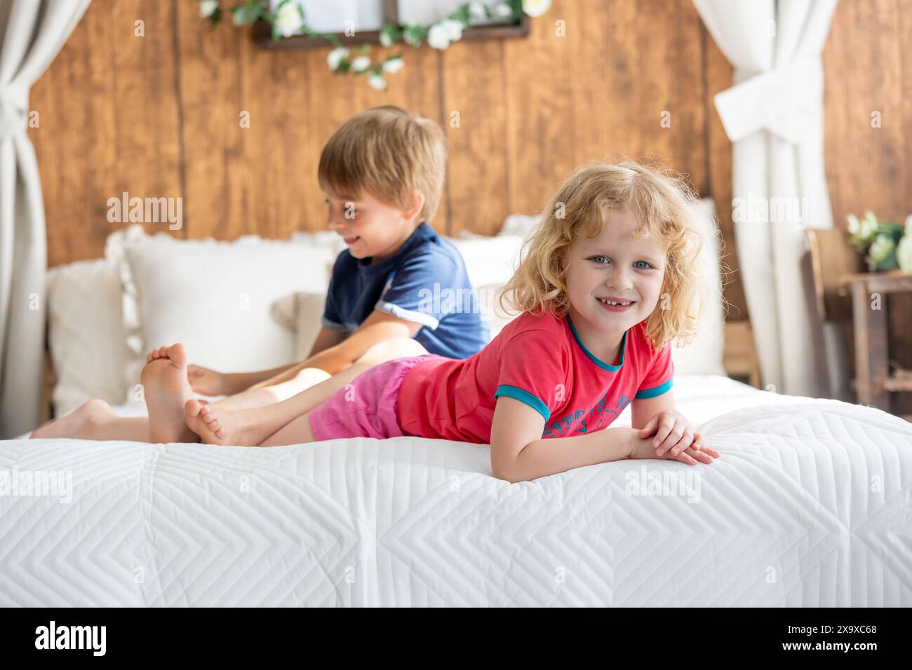 Tickling baby girl feet hi-res stock photography and images - Alamy