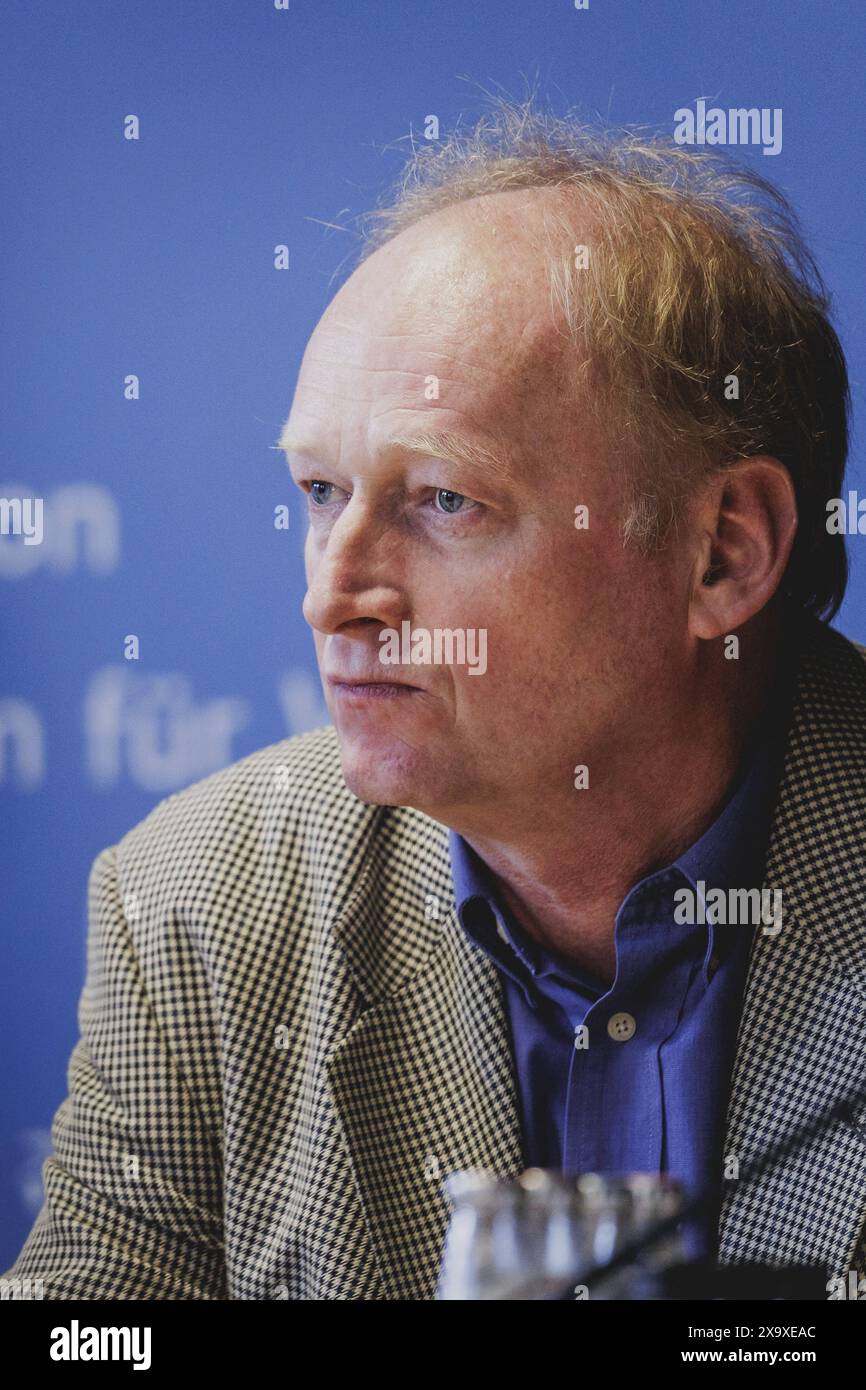 Gravitationsphysik hi-res stock photography and images - Alamy