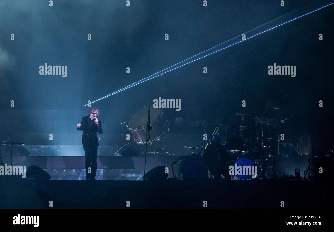 Frontman and vocalist of famous British band Pulp Jarvis Cocker ...