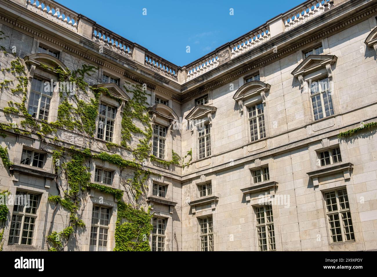 Historic building facade in Berlin, Germany Stock Photo - Alamy