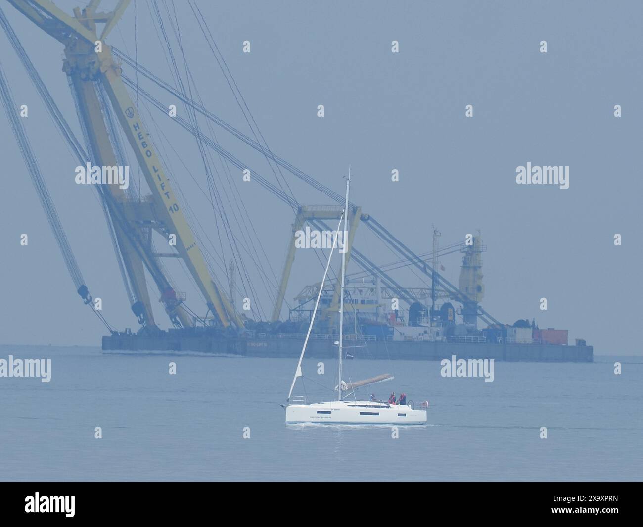 Sheerness, Kent, UK. 3rd June, 2024. Huge 'Hebo Lift 10' (formerly ...