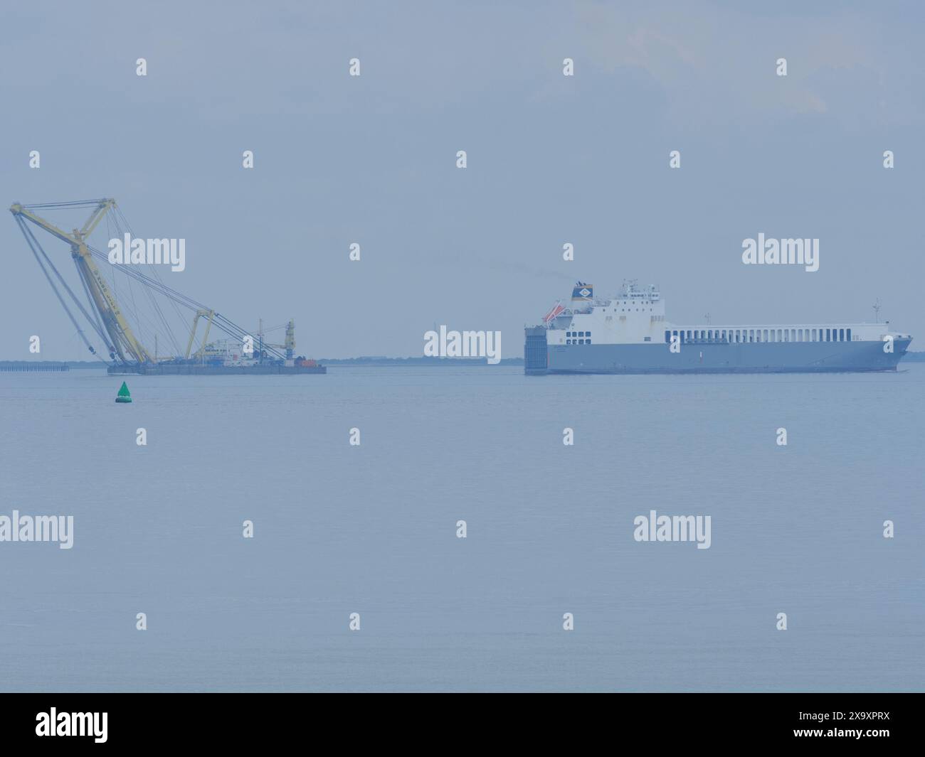 Sheerness, Kent, UK. 3rd June, 2024. Huge 'Hebo Lift 10' (formerly ...