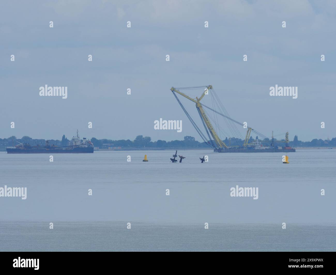 Sheerness, Kent, UK. 3rd June, 2024. Huge 'Hebo Lift 10' (formerly ...