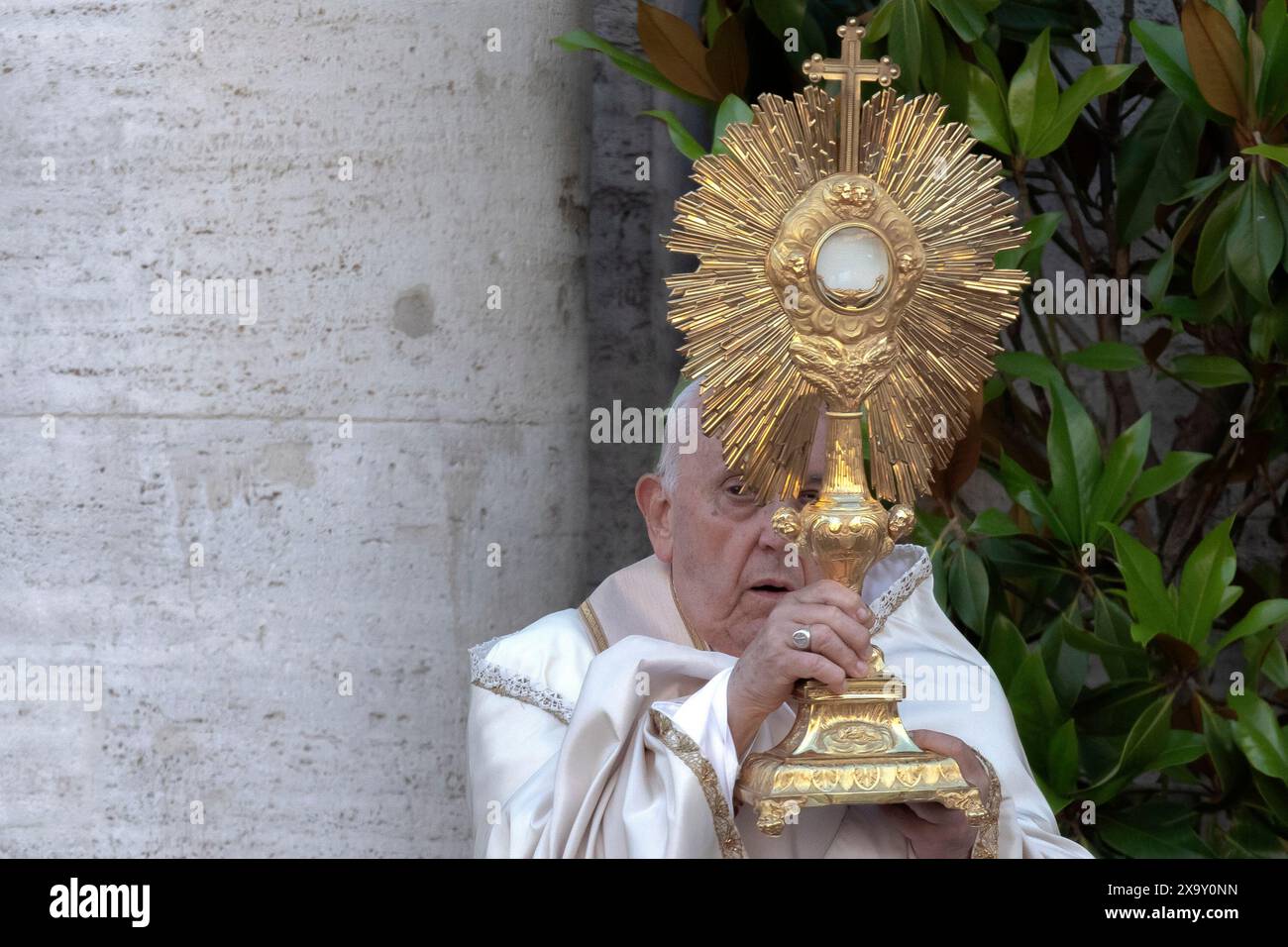 Rome, italy, 2 June, 2024. Pope Francis concludes the celebration of ...