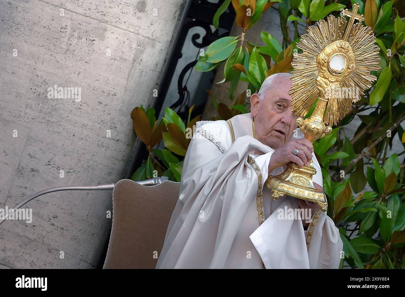 Pope Francis during a Corpus Domini procession between the basilicas ...