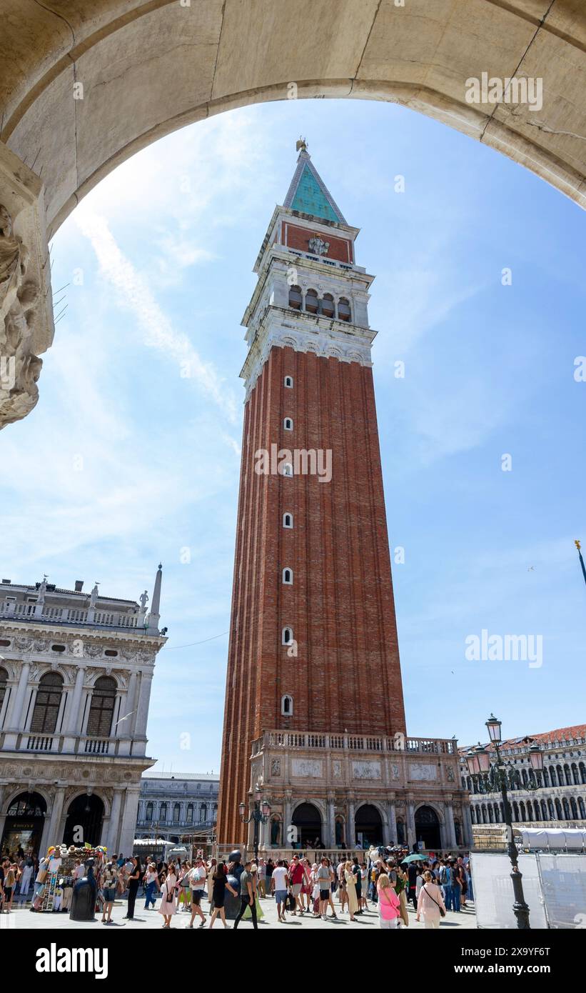 Piazza san marco tower hi-res stock photography and images - Alamy