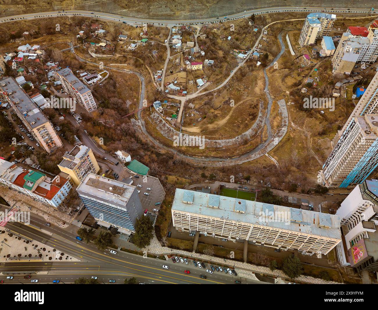Residential area with high rise buildings hi-res stock photography and ...