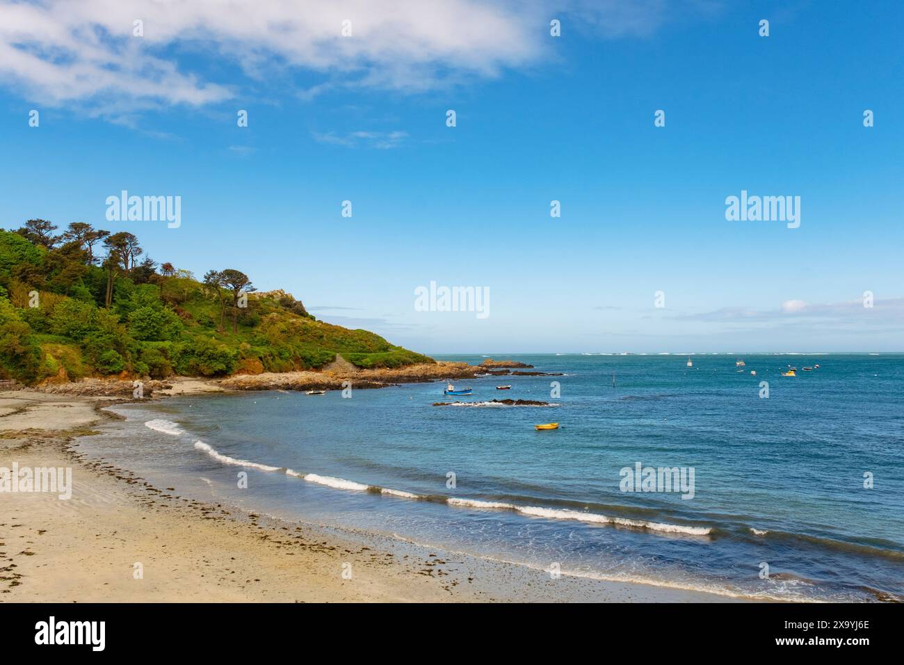 Guernsey beach hi-res stock photography and images - Alamy