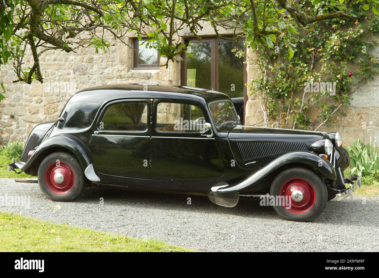 Black Citroen Traction Avant Stock Photo - Alamy