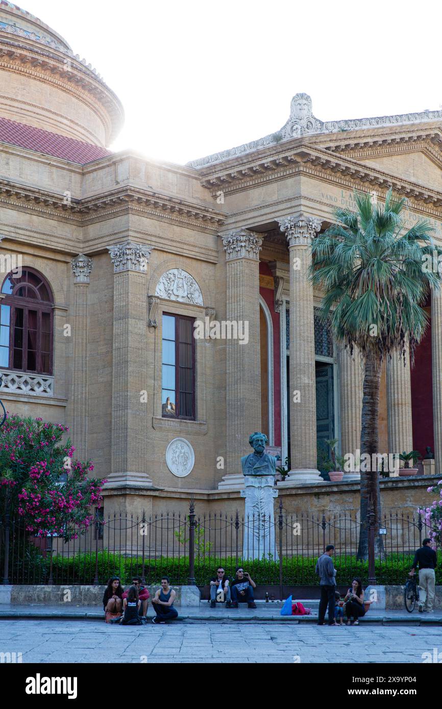 Teatro Massimo Vittorio Emanuele, Opera House, Palermo, Sicily Stock ...