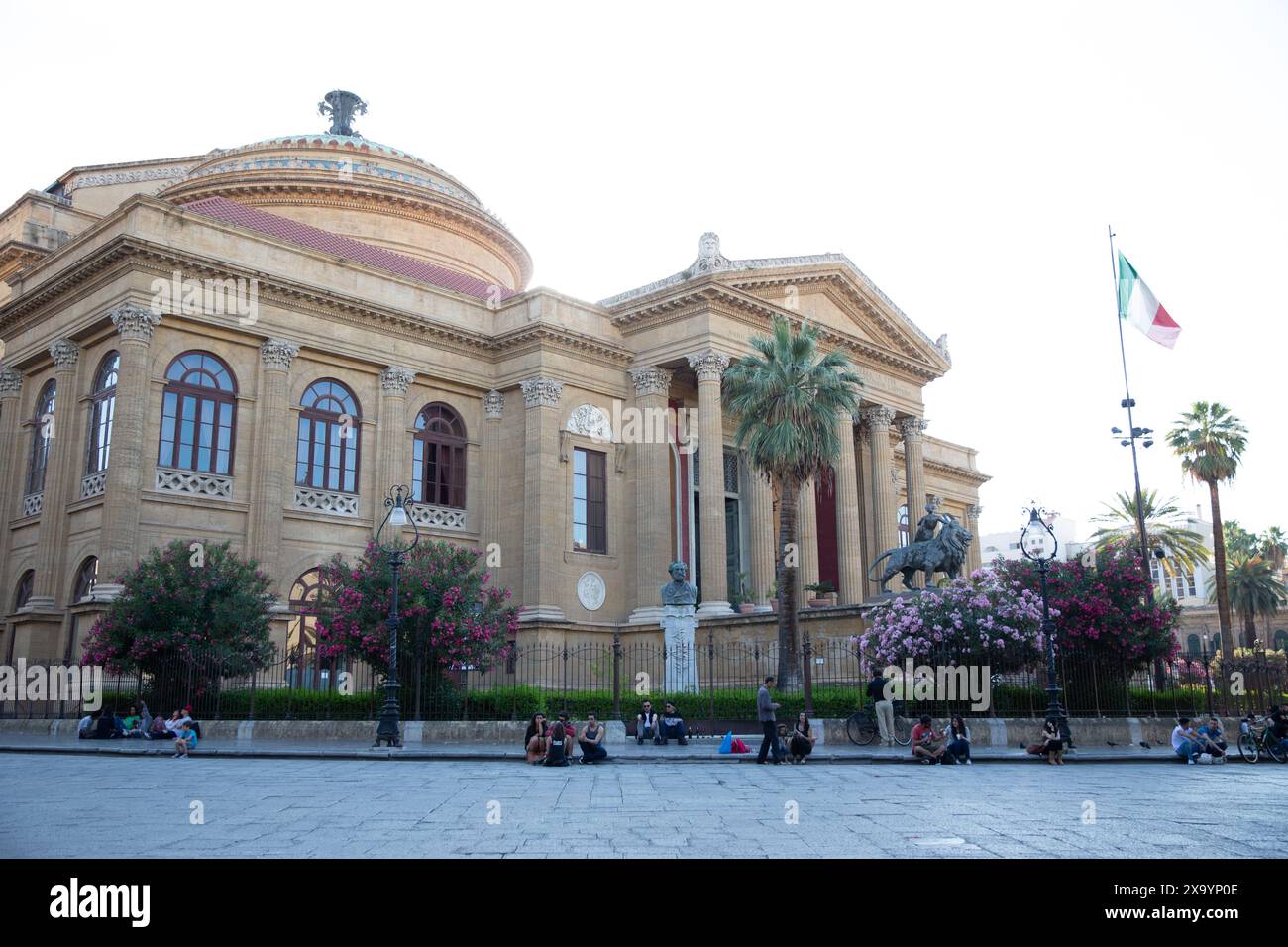Teatro Massimo Vittorio Emanuele, Opera House, Palermo, Sicily Stock ...