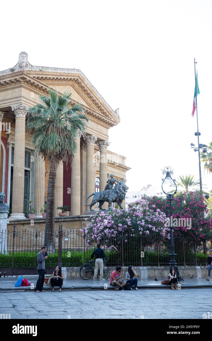 Teatro Massimo Vittorio Emanuele, Opera House, Palermo, Sicily Stock ...