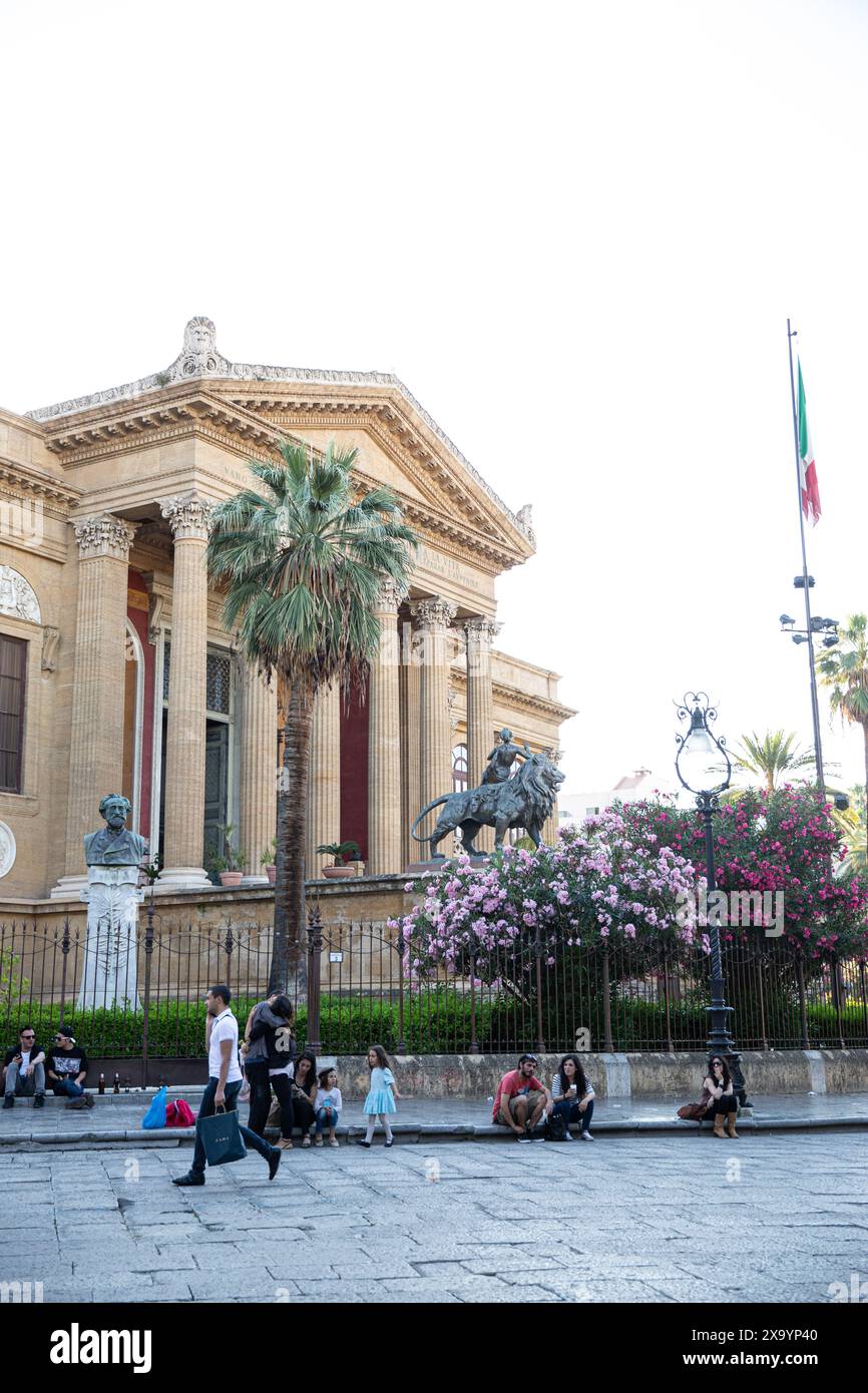 Teatro Massimo Vittorio Emanuele, Opera House, Palermo, Sicily Stock ...
