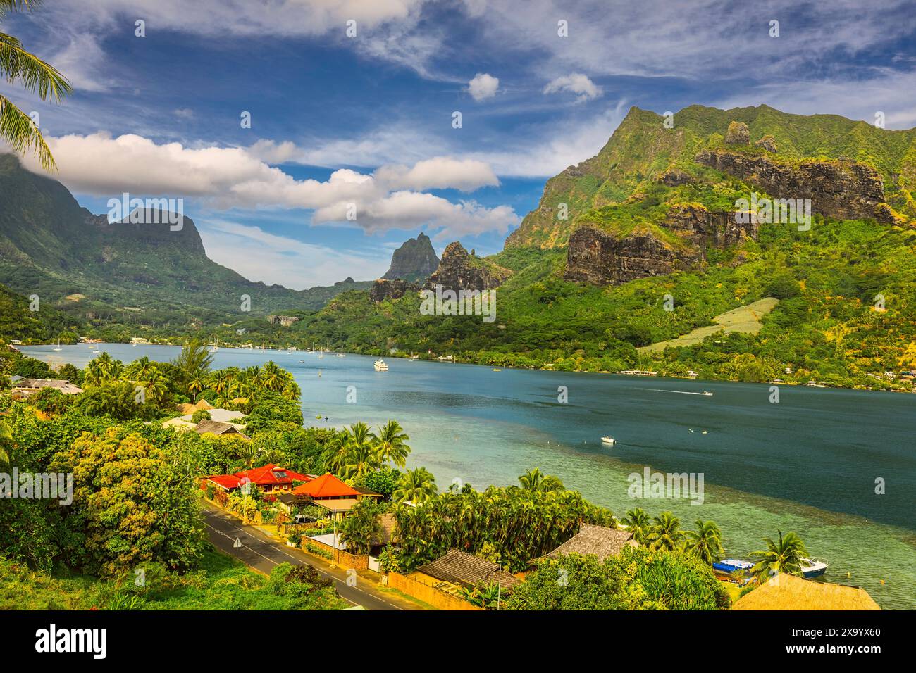 A seascape landscape in Moorea, French Polynesia Stock Photo - Alamy