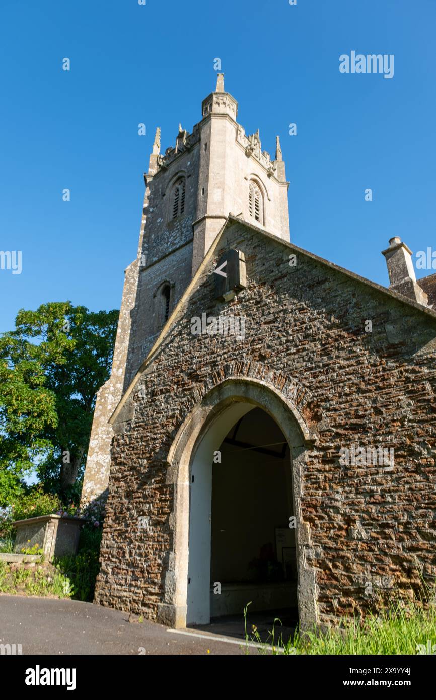 Parish church of st james the great hi-res stock photography and images ...