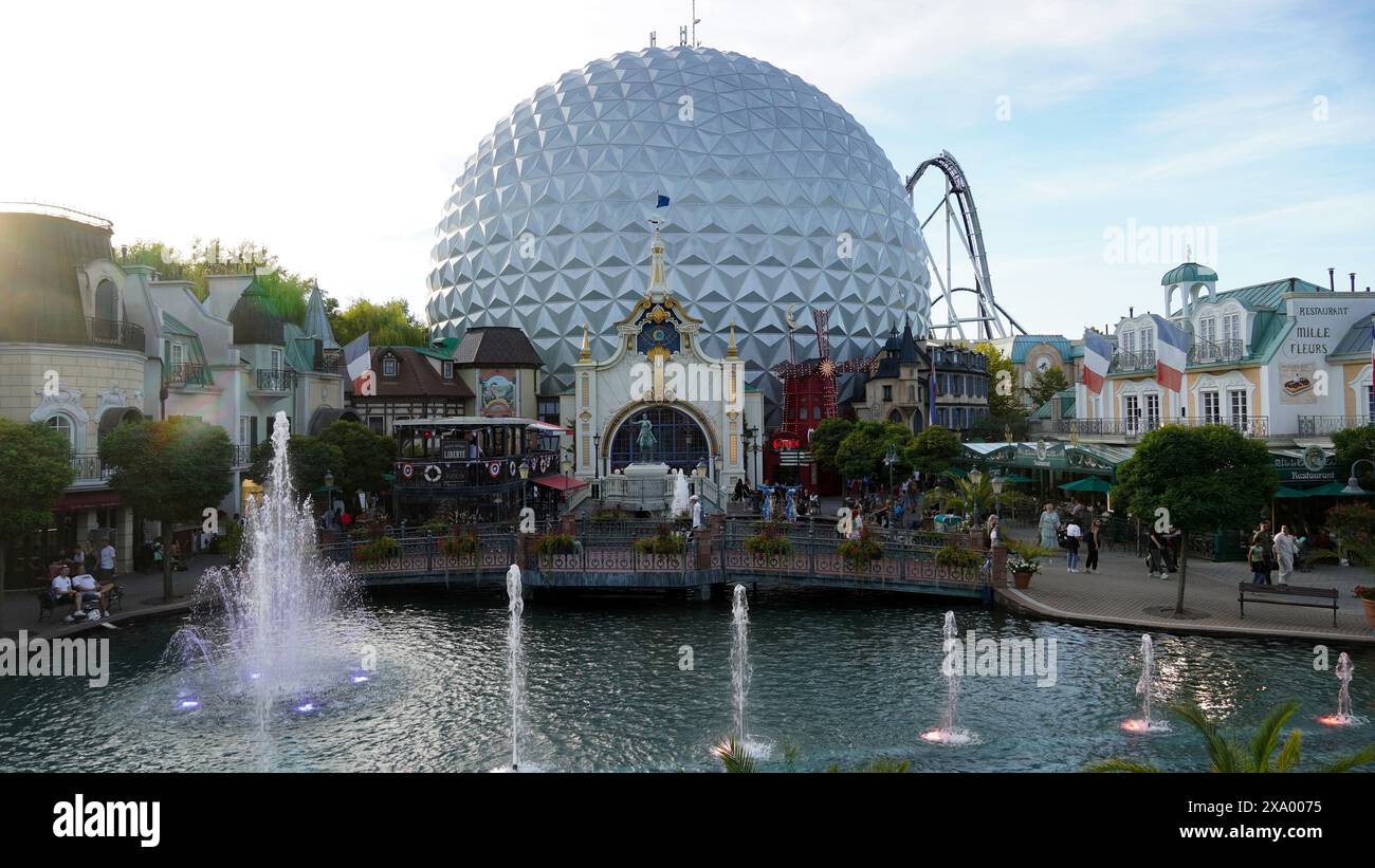 "Eurosat-CanCan Coaster" sphere from the outside with a view of the ...