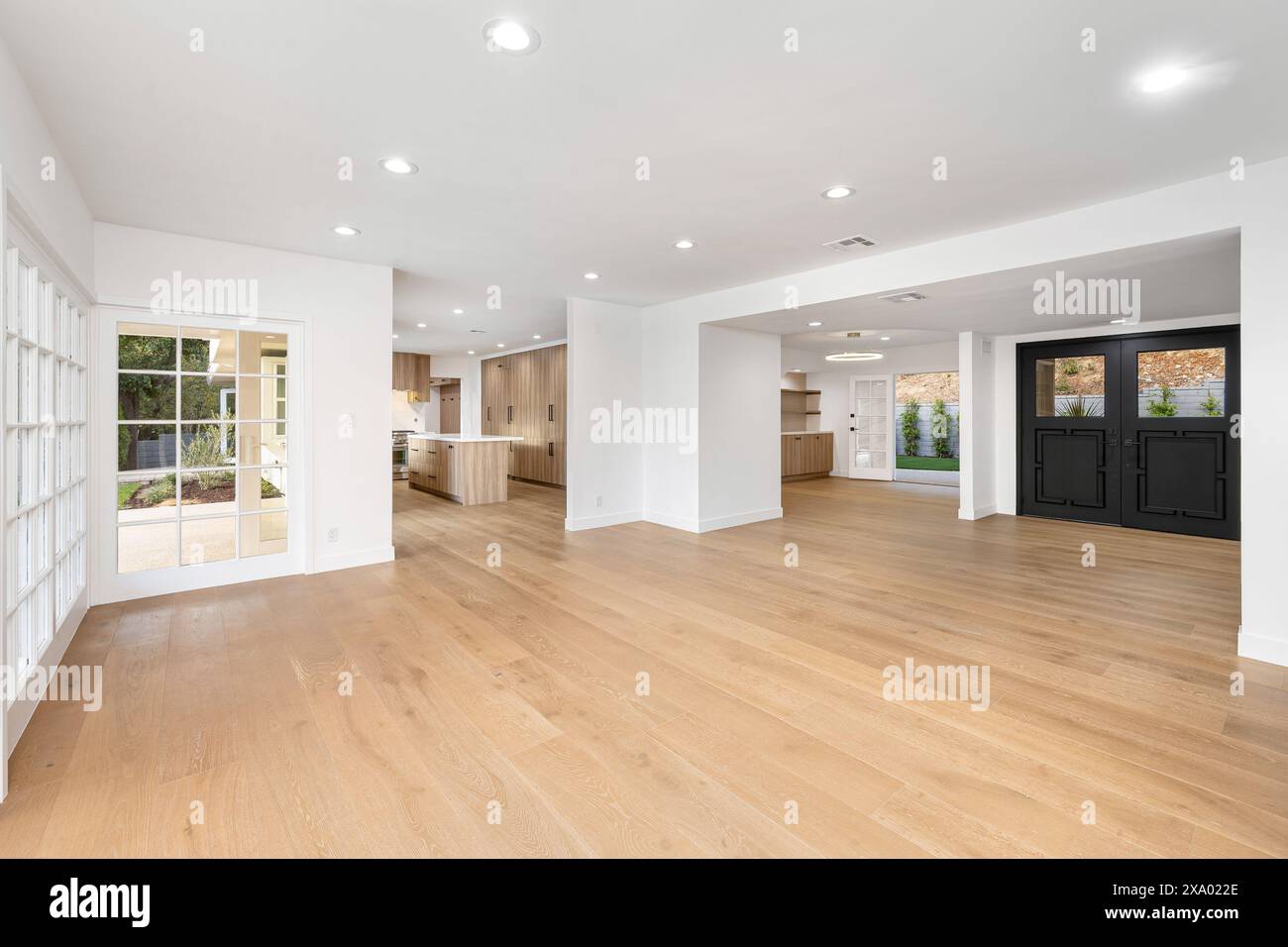 A remodeled home in Los Angeles, with empty rooms Stock Photo - Alamy