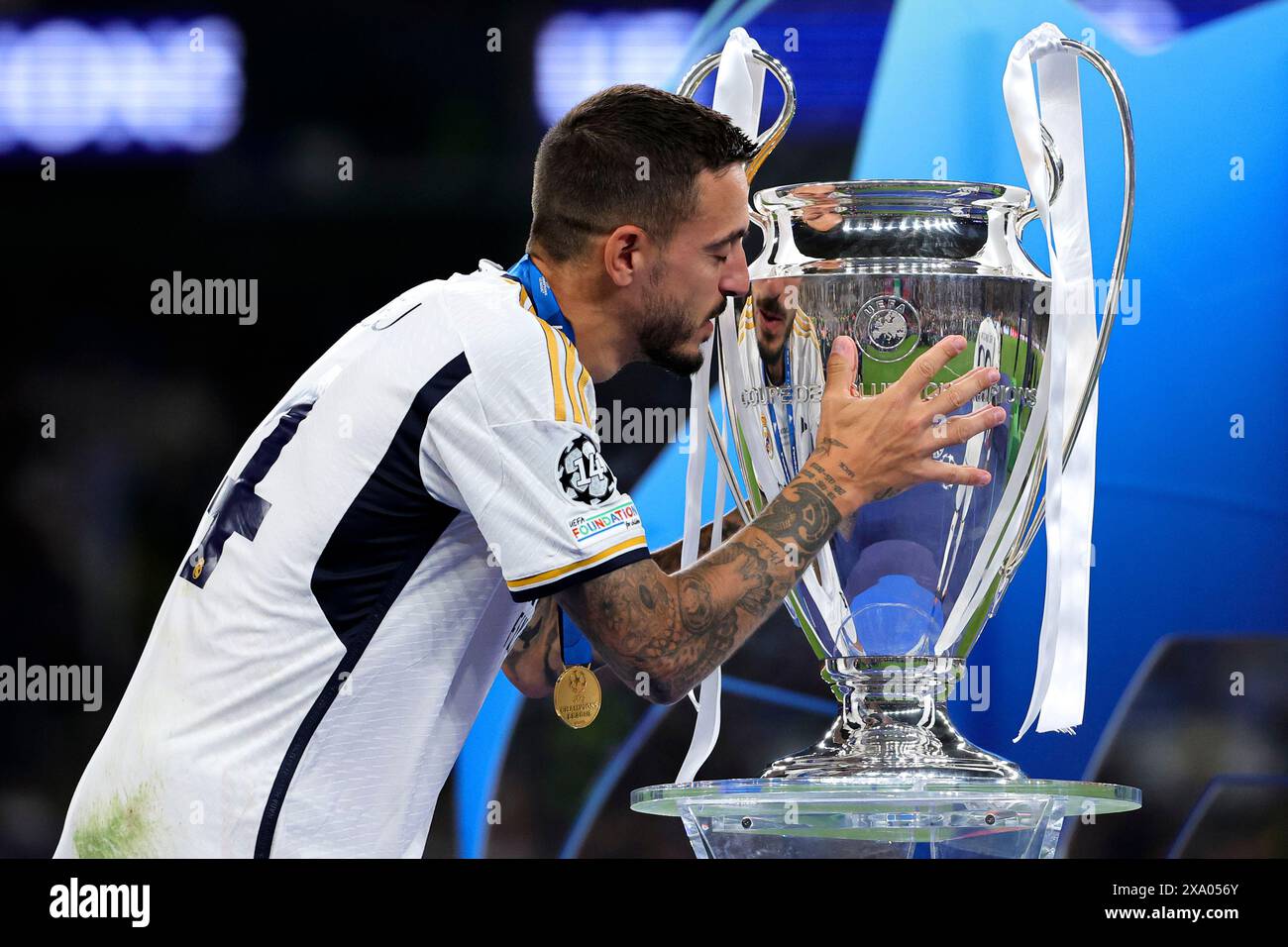 Jose Luis Sanmartin Mato Joselu of Real Madrid CF kisses the trophy at ...
