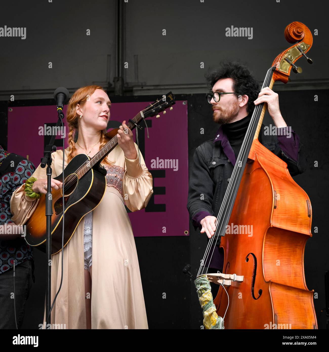Bella White, Robert Alan Mackie, bluegrass, musicians Stock Photo - Alamy