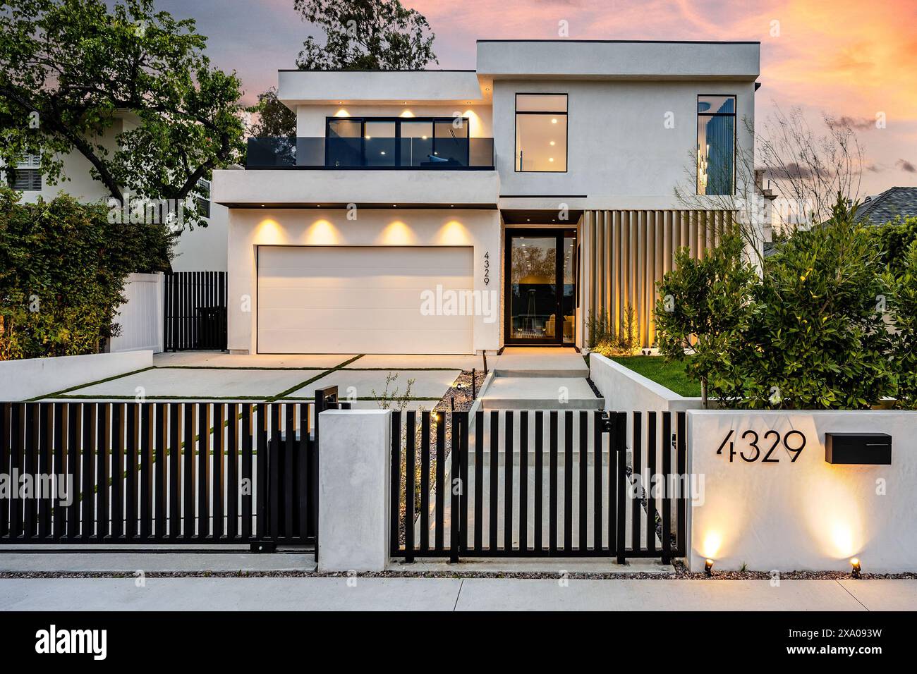 Front entrance of a house with pathway Stock Photo - Alamy