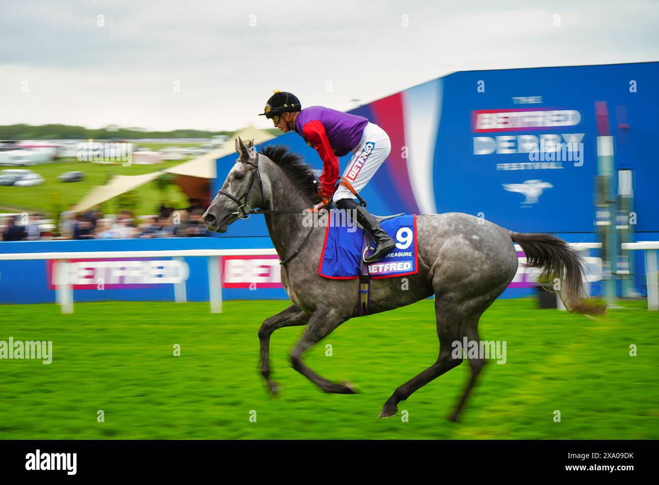 Epsom, Surrey, UK - 31st May, 2024 Treasure, King Charles lll horse ...