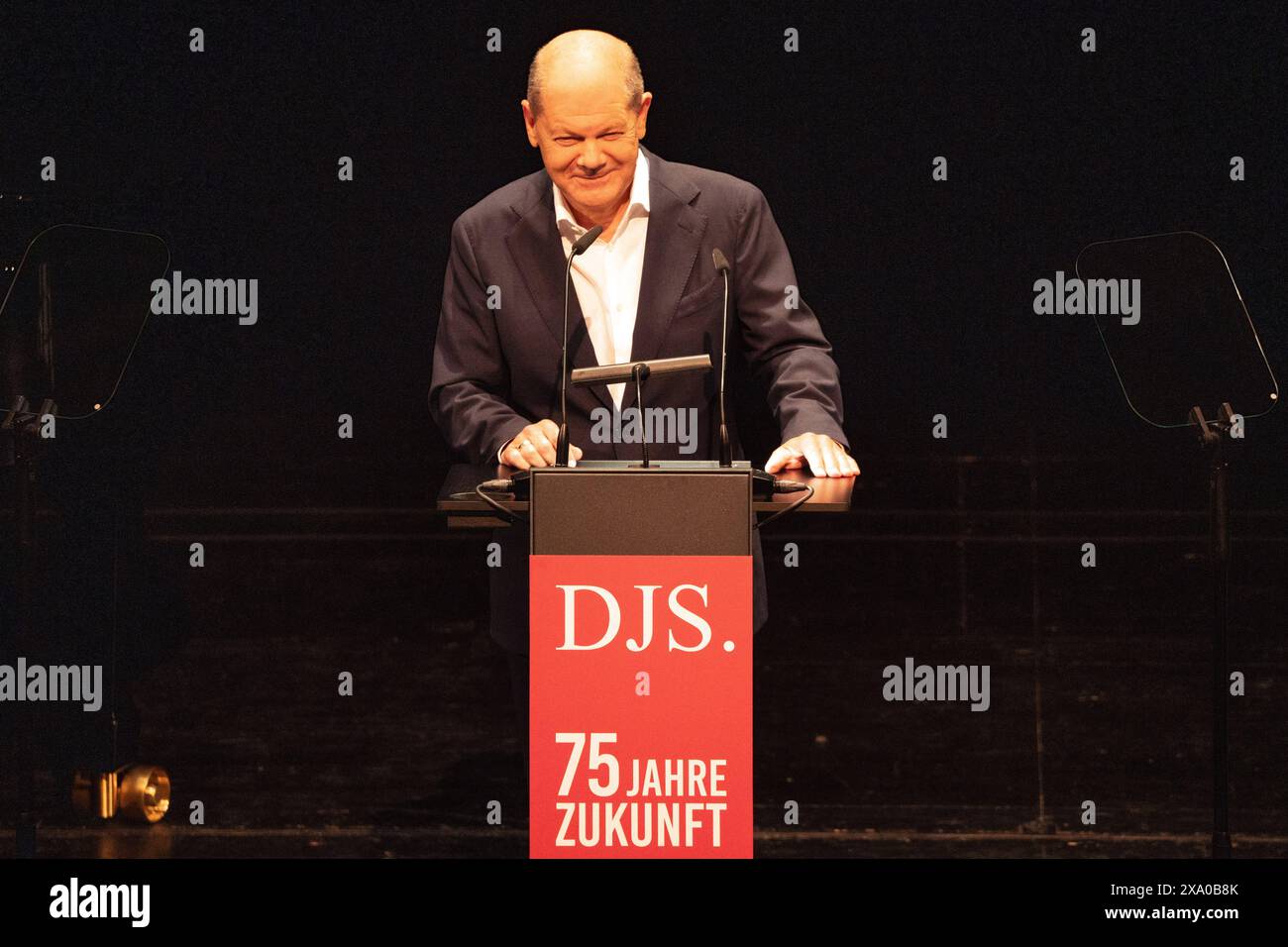 Bundeskanzler Olaf Scholz, Festrede beim Jubiläum 75 Jahre Deutsche ...