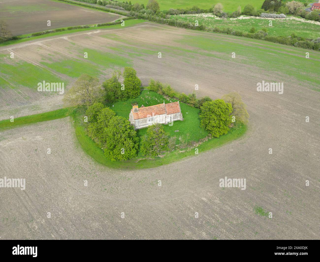 Aerial view of St Mary's church in Fleet Marston, Aylesbury Stock Photo ...