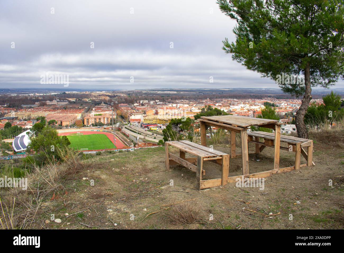 A picnic area at the top of the hill with views of the Aranjuez Palace ...