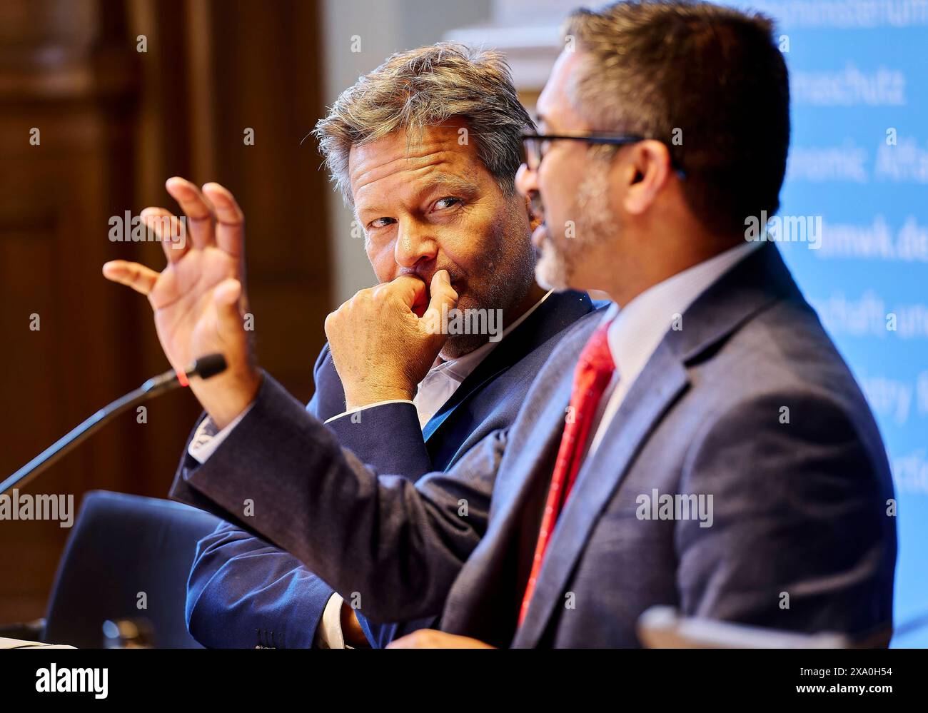 Habeck Parikh - US-German Space Dialogue im BMWK EUR, Deutschland, Berlin, 03.06.2024: v.l.n.r ...