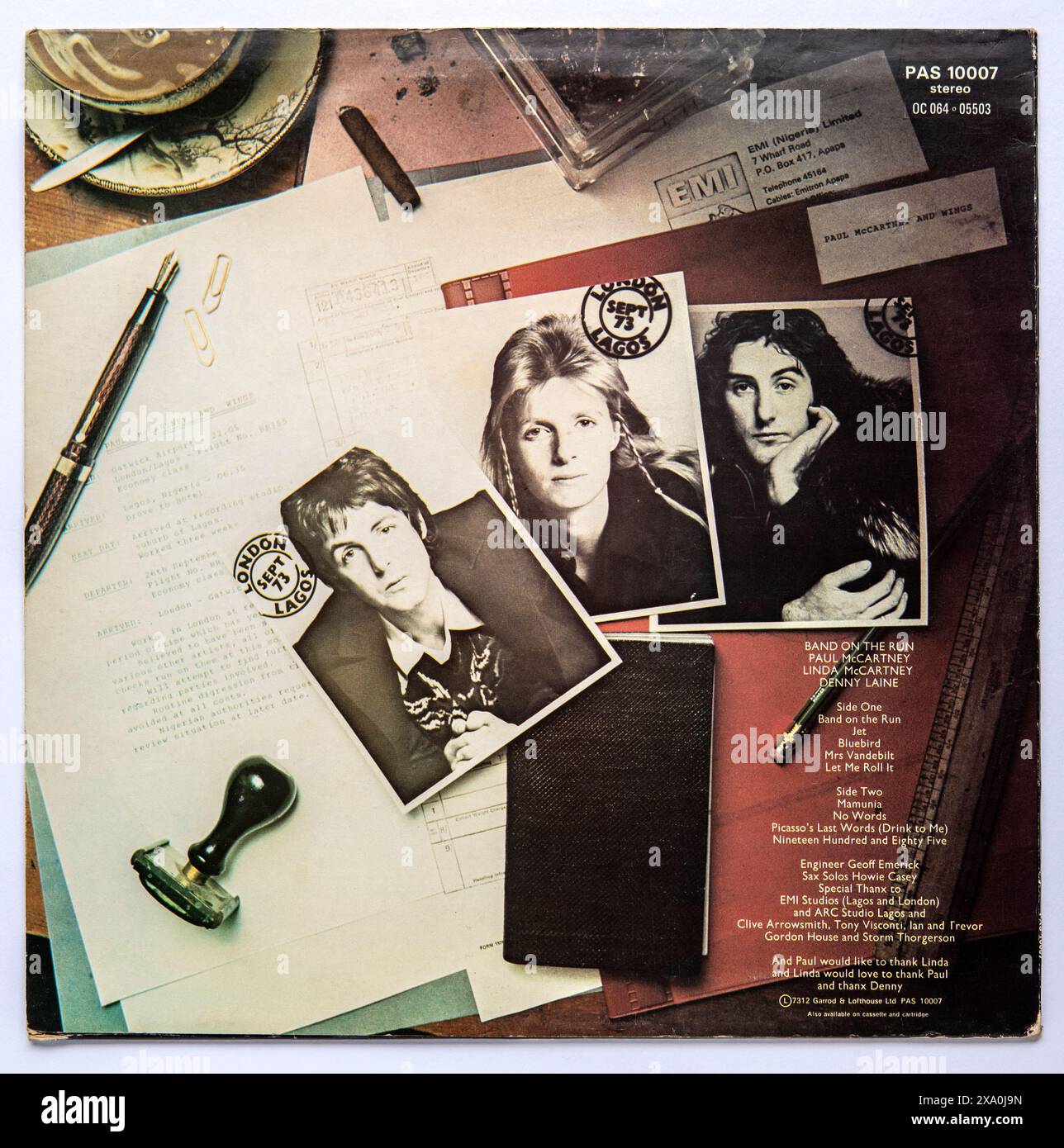 Paul mccartney 1973 wings hi-res stock photography and images - Alamy