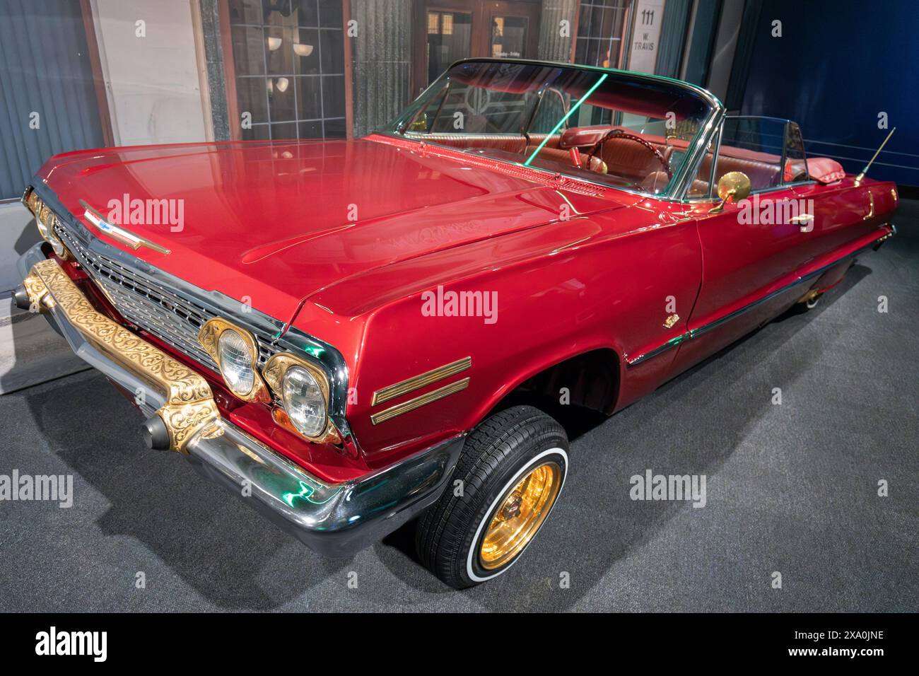 1963 Chevy Impala Low Rider by Raul Rodriquez Jr. at Carros Y Cultura ...