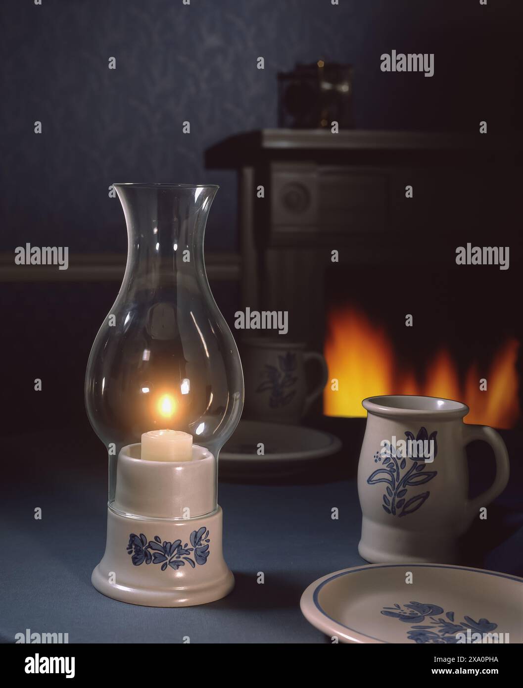 Hurricane lamp hi-res stock photography and images - Alamy