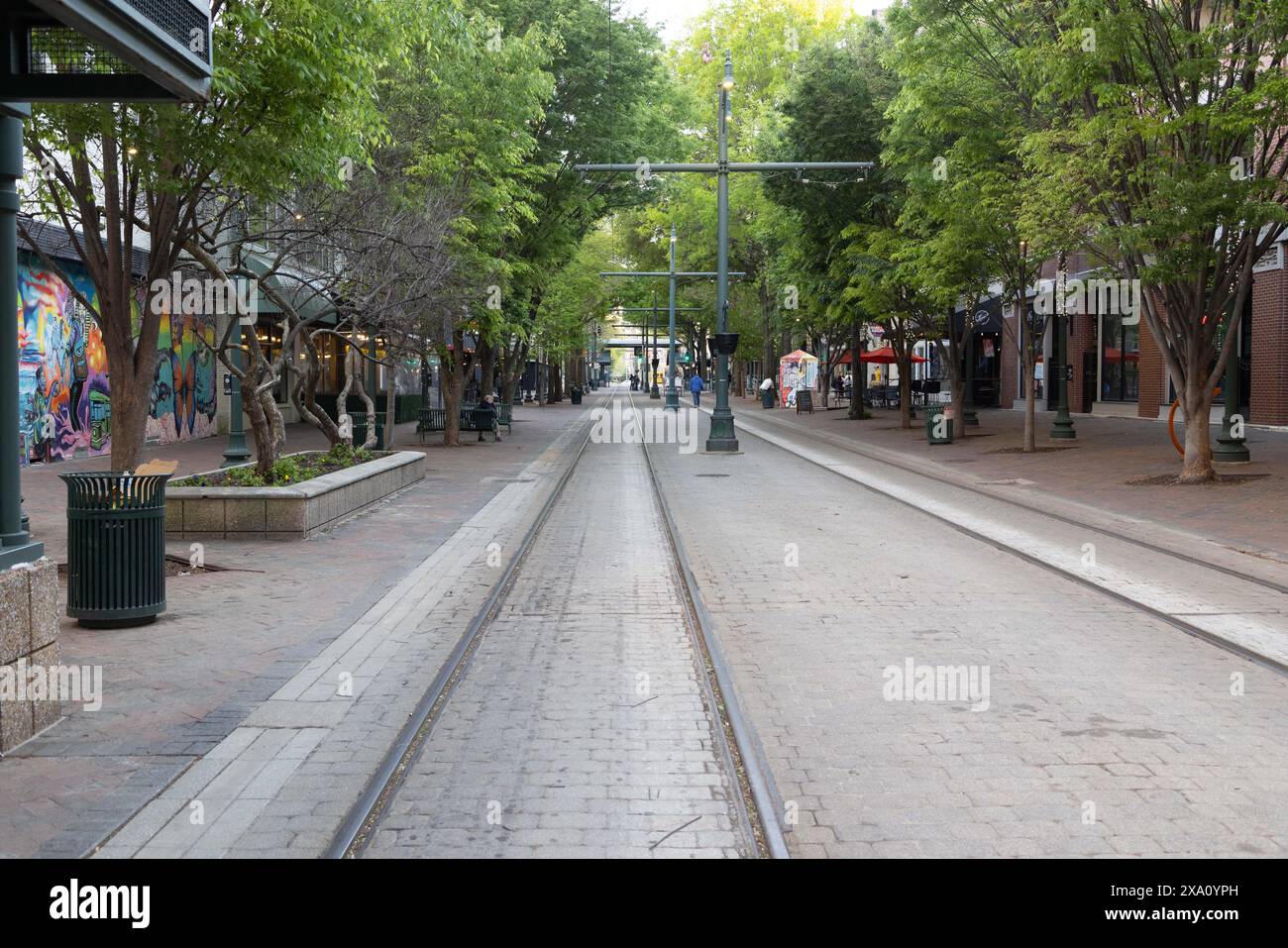 The vibrant Beale Street scene in Memphis, Tennessee Stock Photo - Alamy