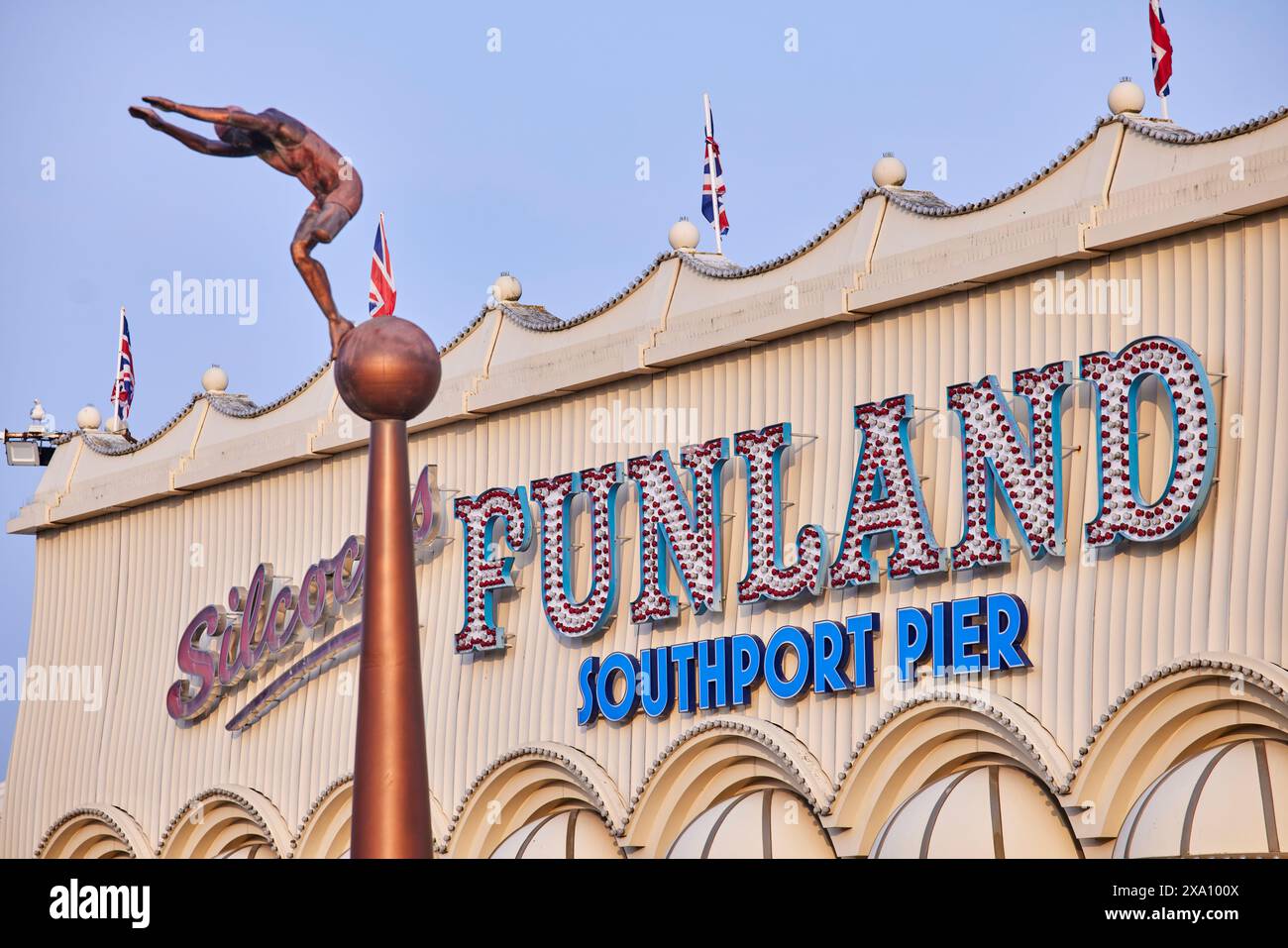 Southport, Sefton, Merseyside. Funland and Pier sign Stock Photo - Alamy