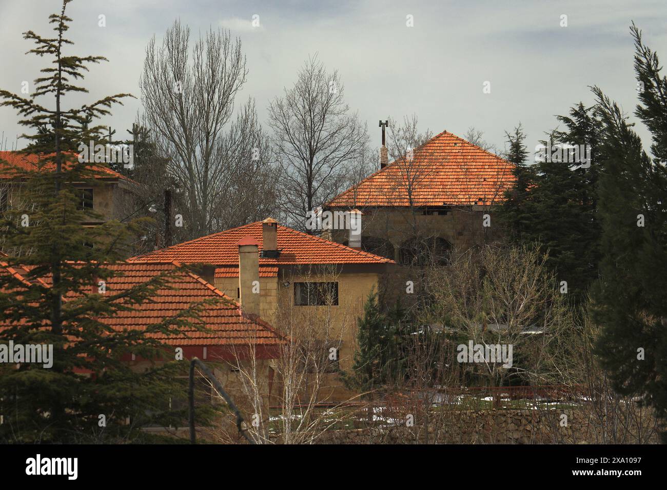 Traditional houses in the Lebanese village of Bsharri Stock Photo - Alamy