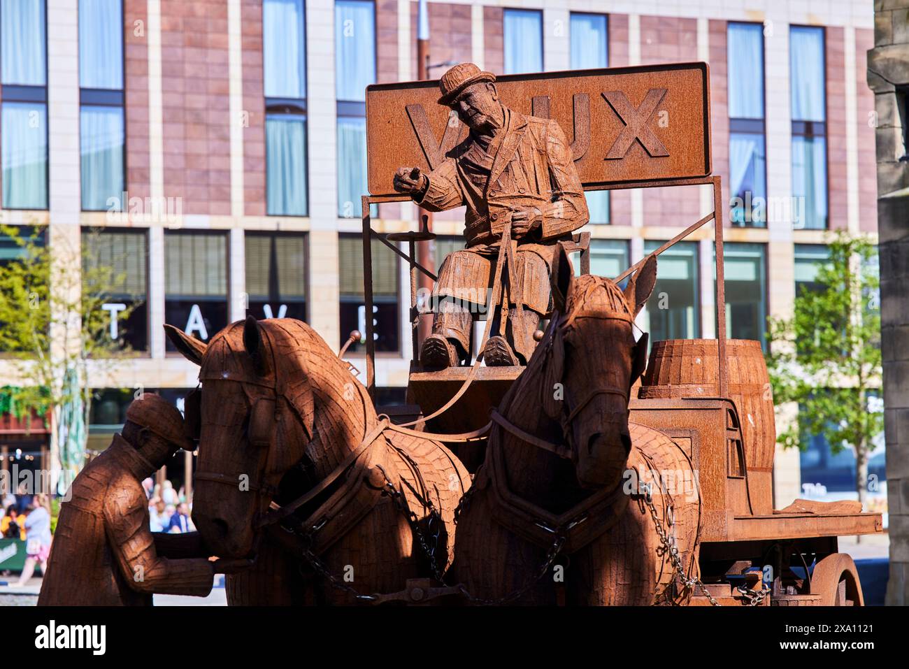 Sunderland, Tyne and Wear, Gan Canny life-sized sculpture of a fully ...