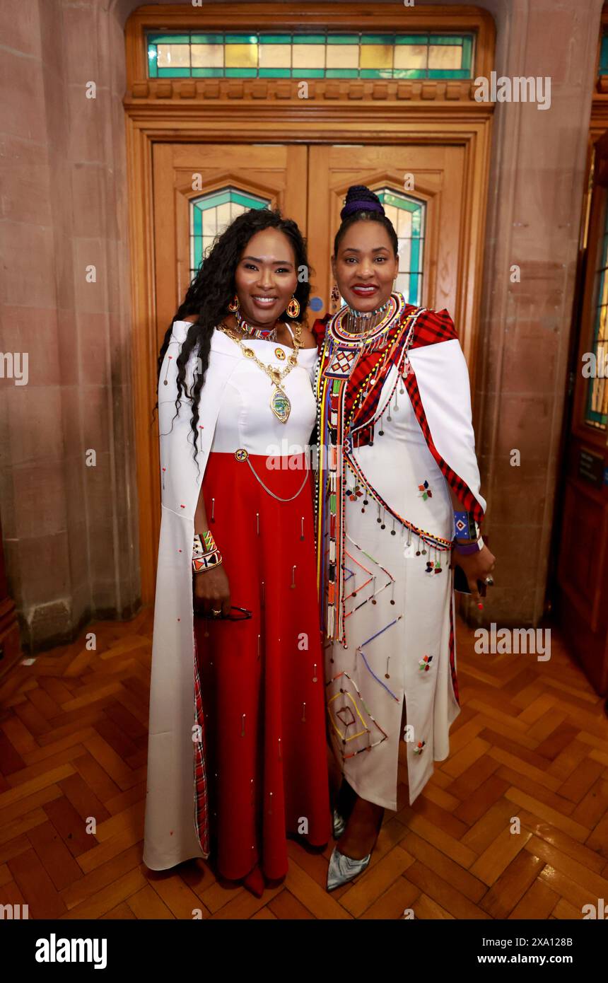 Councillor Lilian Seenoi-Barr (left) with her sister Helen at the ...