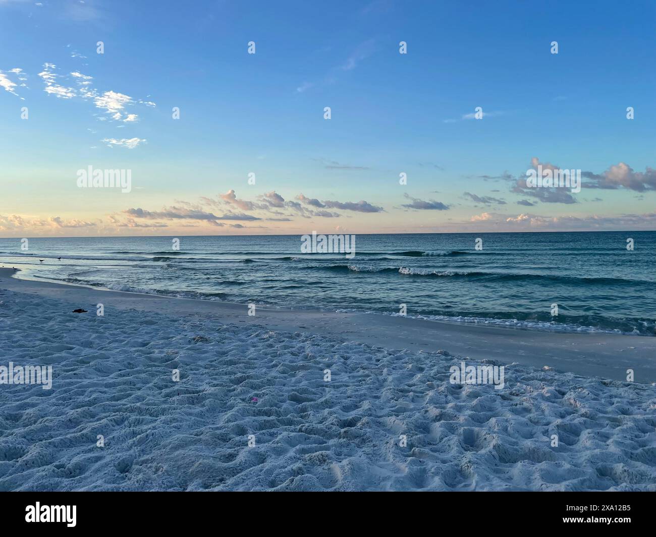 Serene scene gentle waves hi-res stock photography and images - Alamy