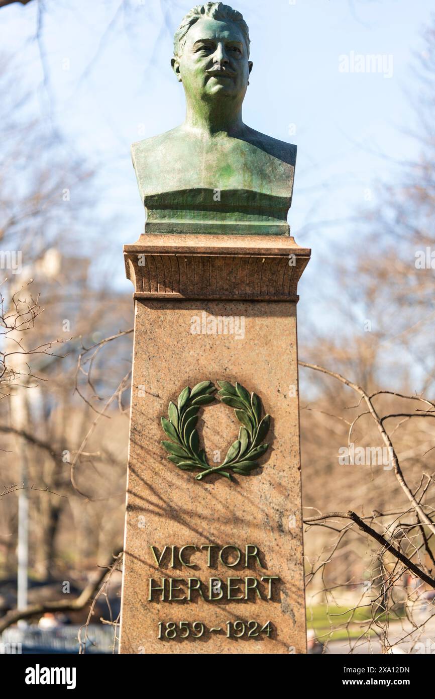 The Victor Herbert statue in Central Park in New York City Stock Photo ...
