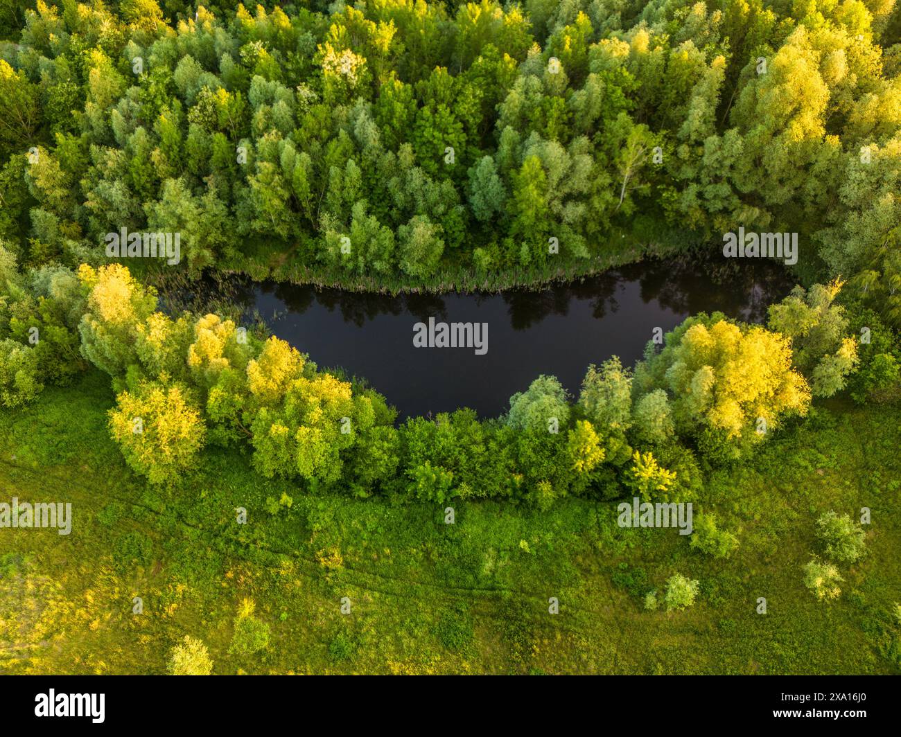 Landscape green field river hi-res stock photography and images - Alamy