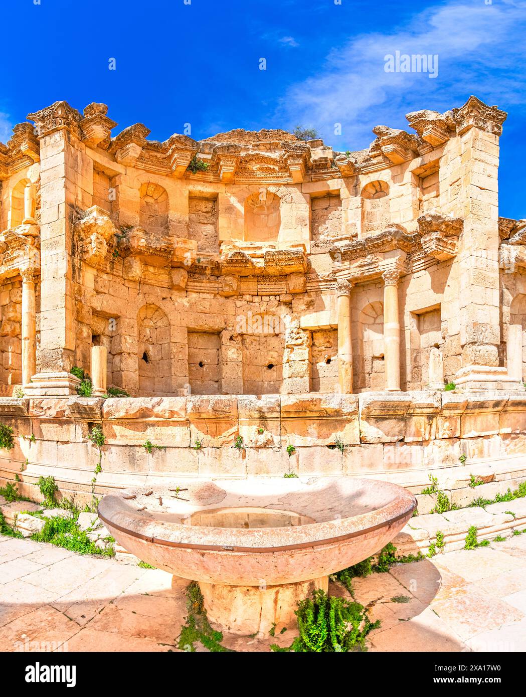 Jerash Archeological City, Jordan: Nymphaeum in the ancient roman city ...