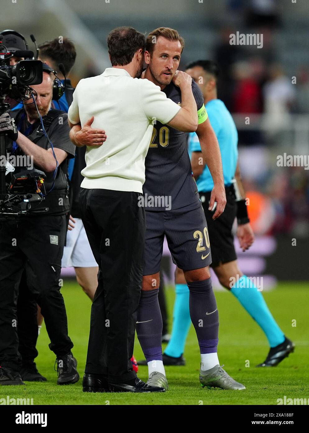 England manager Gareth Southgate (left) with Harry Kane following an ...