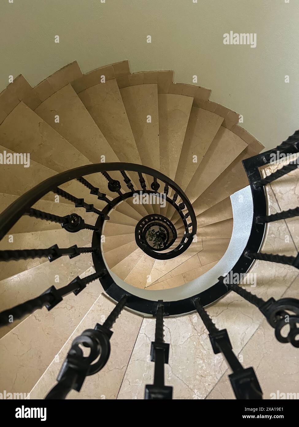 Detail curved staircase railing hi-res stock photography and images - Alamy