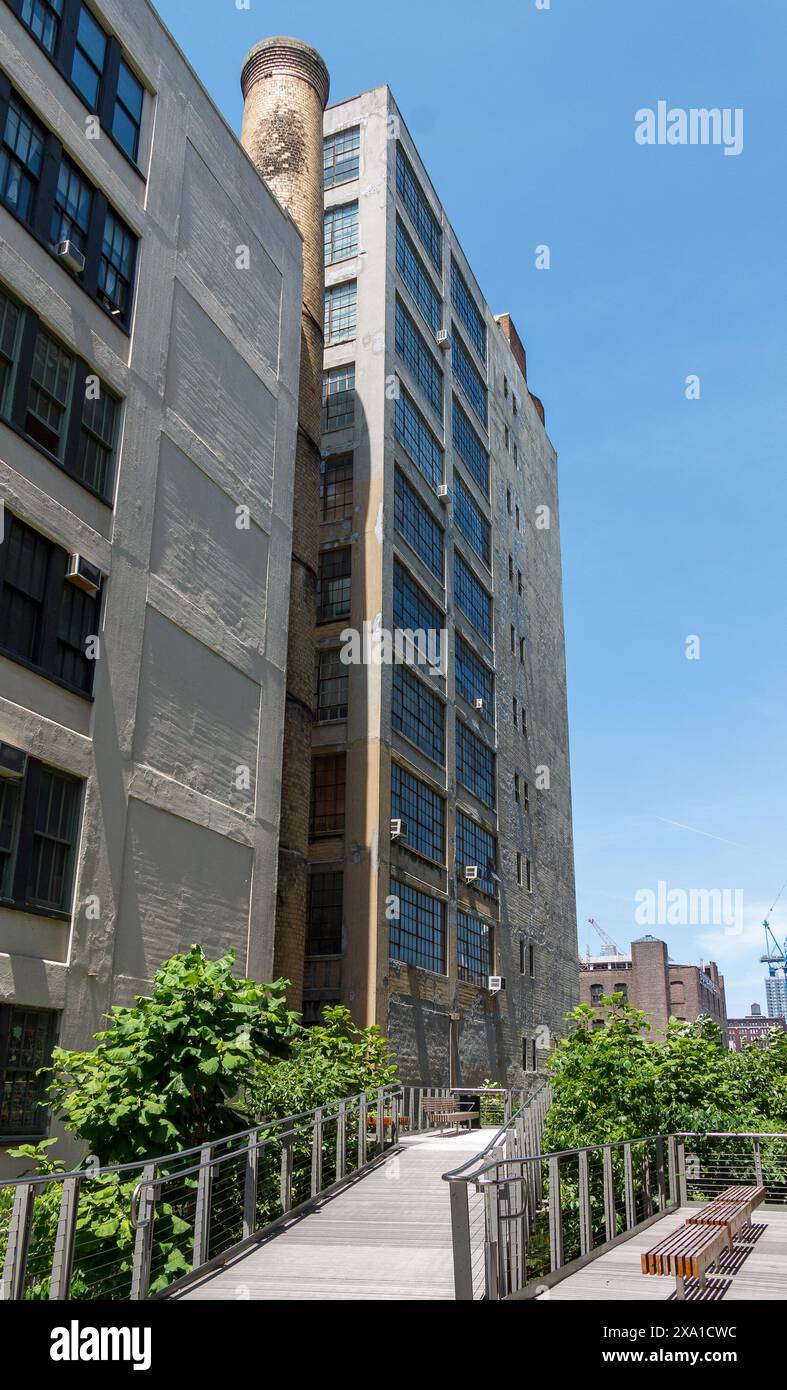 The High Line path elevated park in West Side Manhattan, New York City ...