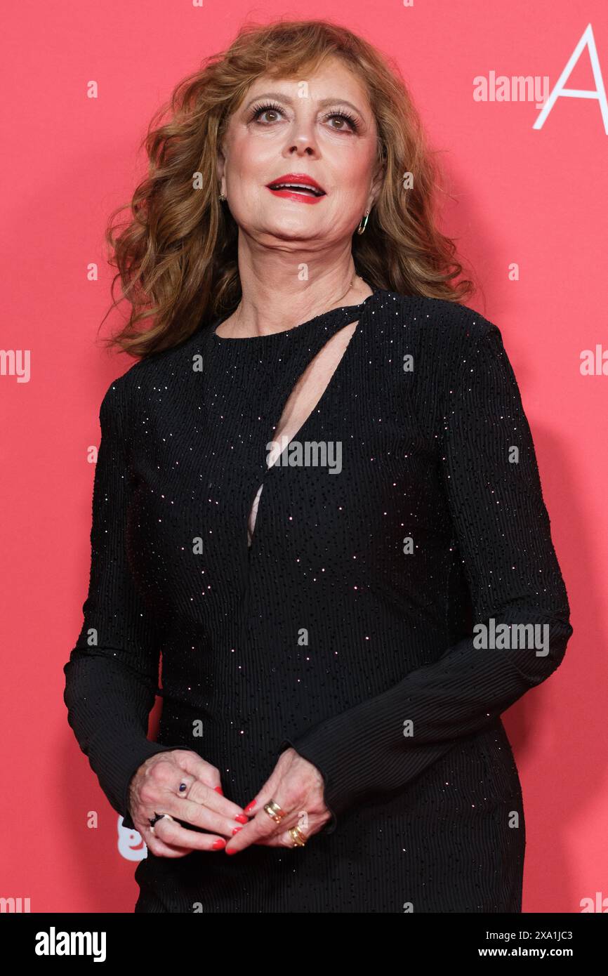 Susan Sarandon attend the photocall for Elle Style awards 2024 galeria ...